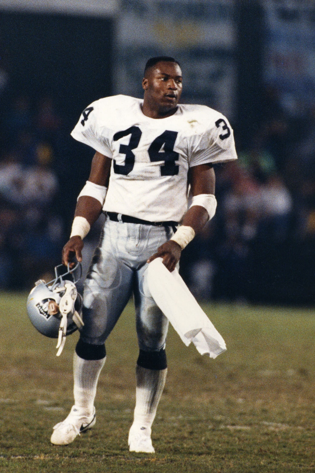 KICKS HALL OF FAME: Bo Jackson, You Already Know 🏆 – SLAM